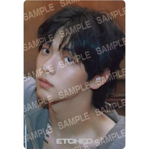 (C)BIGHIT MUSIC &amp; HYBE. All Rights Reserved. カプセル商品についてはカプセル・ブックレットが付かない場合があります。食玩についてはお菓子、外箱は付いておらず玩具のみの販売となります。