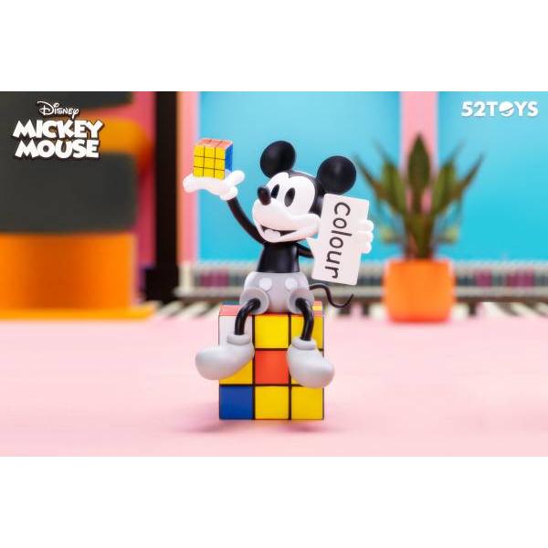 (c)Disney カプセル商品についてはカプセル・ブックレットが付かない場合があります。食玩についてはお菓子、外箱は付いておらず玩具のみの販売となります。