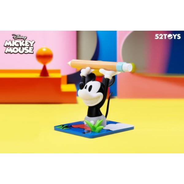 (c)Disney カプセル商品についてはカプセル・ブックレットが付かない場合があります。食玩についてはお菓子、外箱は付いておらず玩具のみの販売となります。