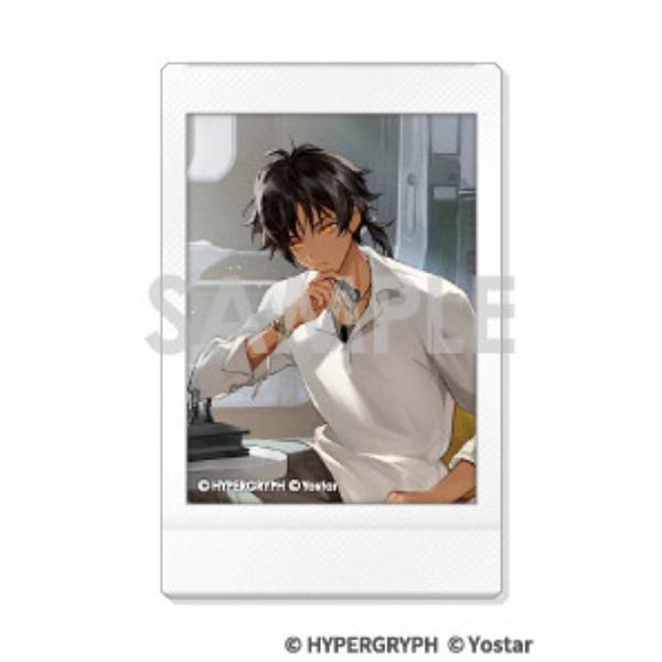(C)HYPERGRYPH / Yostar カプセル商品についてはカプセル・ブックレットが付かない場合があります。食玩についてはお菓子、外箱は付いておらず玩具のみの販売となります。