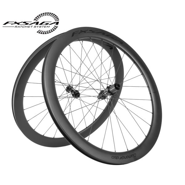 ■ 型番：700C-50 Diamond-d50■ シリーズ：Diamond■ 仕様：ビギナー■ ETRTO規格：700C（直径622mm）■ リム素材：カーボン（東レ・T800高弾性カーボンファイバー）■ リム工芸：UD・職人手巻き／マッ...