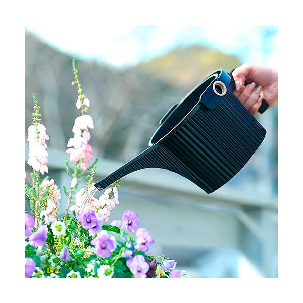 毎日の植物のお世話に新たな機能と楽しさをプラスした新感覚のジョウロ！独自の注ぎ口、マルチスプリンクラー構造により、まるで噴水ショーのようなドラマティックでやさしい散水、素早い散水の2WAYを叶えてくれます。ビートルの様なシルエットが愛らしく...