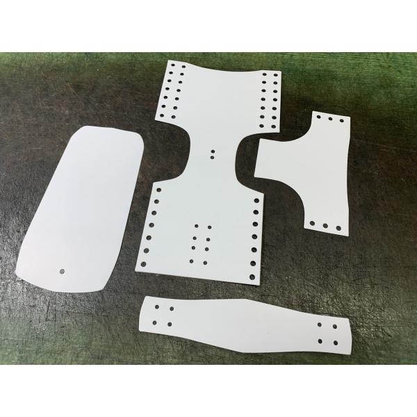 ＊画像中の革製品はイメージです。販売商品は型紙になります。ご購入いただく際の絶対条件は【そこそこの経験者】向けだという事です。紙しかありませんのでご了承ください。【著作権は放棄していませんので、この型紙を使い製作したモノやアレンジしたモノの...