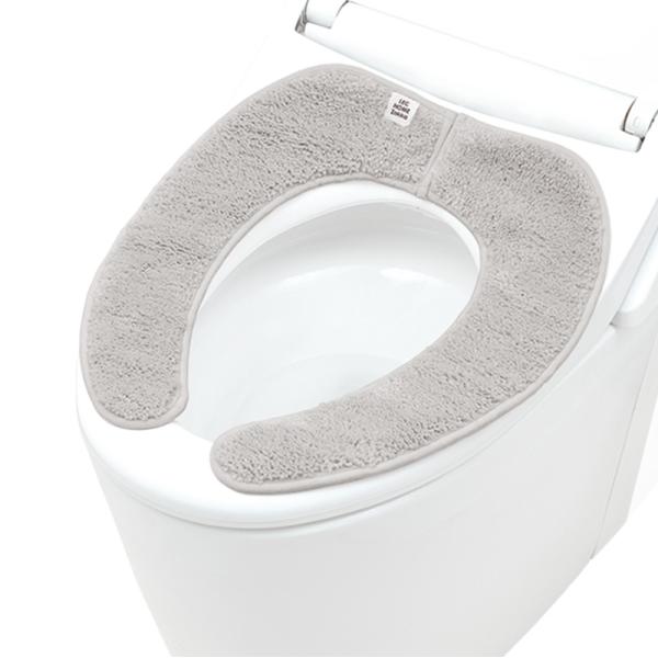 【商品説明】●ラグなどに使われる「タフト製法」で仕上げた、ボリュームたっぷりで肌ざわりの良いべんざシートです。●便座にピタッと貼る(吸着する)だけでセット完了。面倒な取り替えの手間がかかりません。●しっかり吸着するので便座を立てても落ちたり...