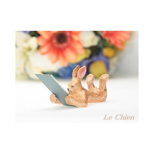 ギフト対応★フランス KLIMA(クリマ)社から直輸入★クリマのデザイナーが細部までこだわりデザインしている磁器製フィギュアの名品です。うさぎ　ｗ．ｍｉｒｒｏｒ　Ａサイズ：約５ｃｍ可愛いウサギちゃんが鏡を覗き込んでいます。おめかし中かな？職...