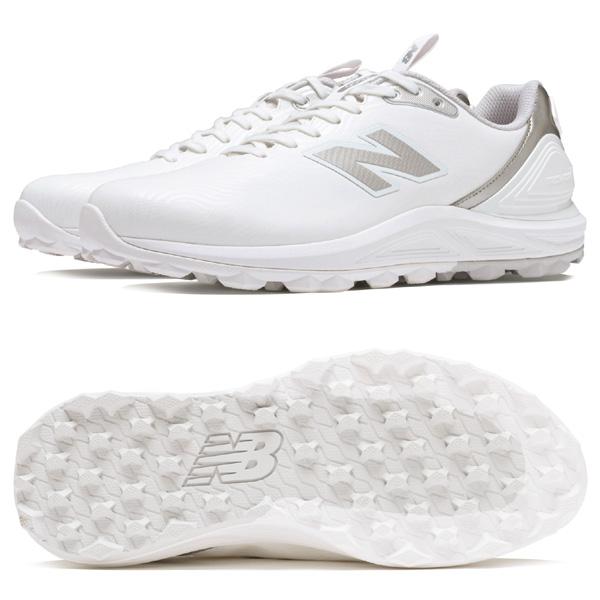 シュータンとアッパーを一体化したガセットタン構造とＮＯ−ＳＡＷアッパーの組み合わせにより、プレー中にシュータンがズレることを抑制して包み込むようなフィット感をもたらすとともにソフトな足当たりを実現しました。新ＣＲカウンターがかかとをより広く...