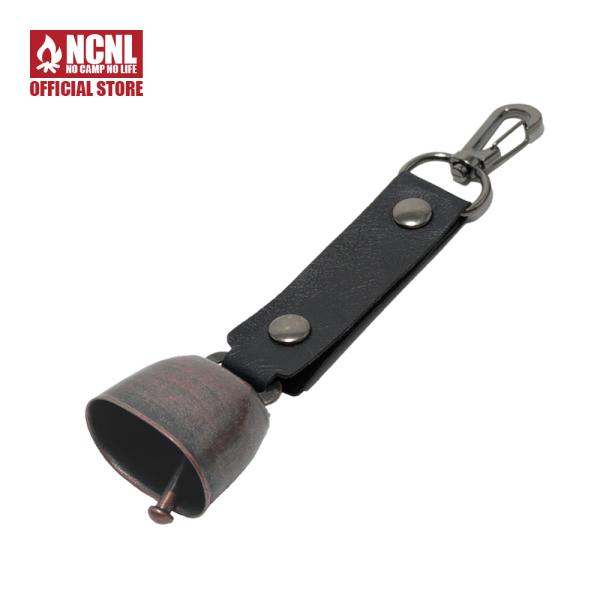 【商品詳細】サイズ(約)：140×35mm重量(約)：28g材質：真鉄（鈴）、PUレザー（ベルト）【セット内容】本体×1個【商品説明】軽量でコンパクトなのに遠くまで鈴の音が響く、熊よけ鈴。熊鈴を鳴らしながら移動することで、野生動物に予めこち...