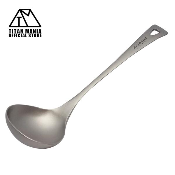 【商品詳細】サイズ(約)：58×210mm重量(約)：47g材質：チタン【セット内容】本体、収納袋【商品説明】軽量で頑丈！ソロキャンプ時の使用にちょうど良いサイズ感で、錆に強いチタンレードル（おたま）。お玉の先端はクッカーや鍋の側面にフィッ...