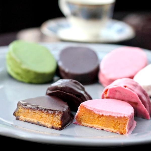 ※メーカー都合によりパッケージ等の外装面で異なる場合がございますので、あらかじめご了承くださいませ(免責) 画像は見本(イメージ)です。画像内に写った期限は撮影時のものであり、お届けする商品は期限内となります。詳細な期限については直接お問合...