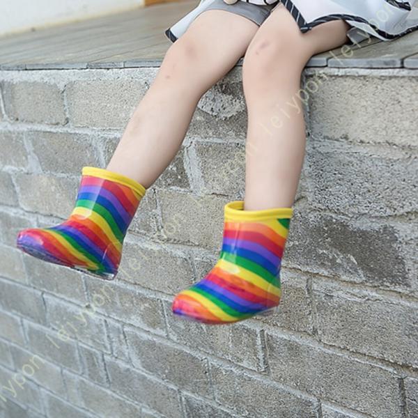 【発売日：2022年06月24日】【素材】PVC　?【内長サイズ】13cm、14cm、15cm、16cm、17cm?【最新モデル】雨の日のお洒落も抜かりないレインブーツ！最新の防水防寒機能搭載の人気の完全防水ブーツです。?【雨・雪・晴れ兼用...