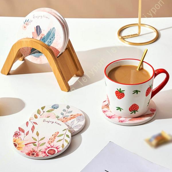 【発売日：2023年05月05日】商品の説明 材質：セラミック、コルク。 サイズ：コースター=直径10.7*0.8cm。A=コースター6個+収納ボックス。B=コースター3個。C=コースター2個。D=コースター4個。E=コースター1個。具体的...