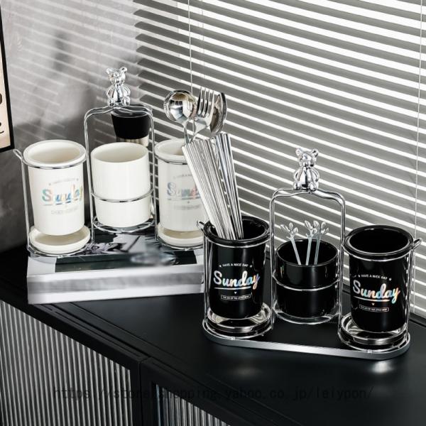 【発売日：2023年07月10日】商品の説明オシャレな箸立て【製品】A=約29*9.2*28cm。B=約19.5*9.3*15.5cm。C=約29*9*28cm。材質：セラミック素材。空気の柱で包装されています。具体的な製品とサイズは画像の...