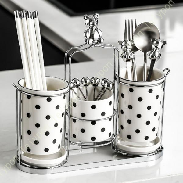 【発売日：2023年07月15日】【商品仕様】商品名：箸立て製品：A=約29.5*9*27cm（セラミック+鉄製）。B=約19*9*14cm（セラミック+鉄製）。具体的な製品とサイズは画像の説明を見てください。注意：製品は箸置きに限り、他の...