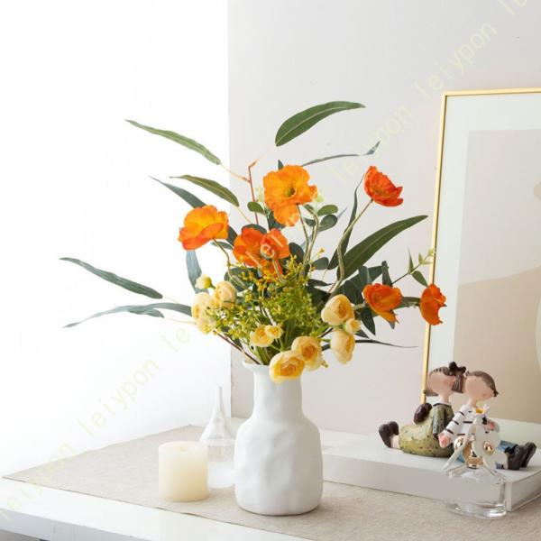 【発売日：2025年05月16日】本物そっくりオシャレなフェイク観葉植物は絹布+プラスチックの材質を採用しており、遠くから見れば、生き生きしてる本物の植物に見えます。卓上に一つだけ置いても存在感が抜群です。室内空間の美しさを引き立たせるグリ...