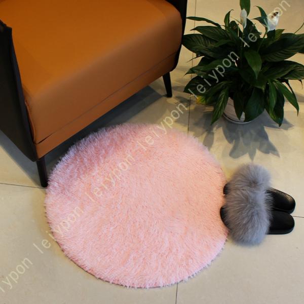 【発売日：2022年09月16日】◆マイクロファイバー◆毛足の長さ+ラグマット厚さ約40mm 。◆ウォッシャブル◆滑り止め付き◆こたつ使用OK◆床暖房、ホットカーペット対応さらさらの肌触りが心地良い、密度の高いマイクロファイバー。生地はさら...