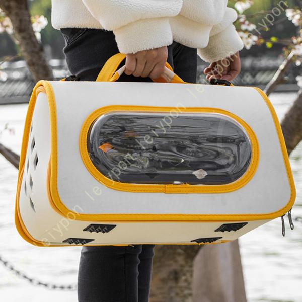 【発売日：2023年03月14日】商品詳細素材素材：オックスフォード サイズF：長41x幅24.5x 高23cm特徴【高品質・通気性抜群】メッシュ窓を備えているため、ペットが窮屈な思いをせずにお出かけすることができます！【コンパクトに収納】...