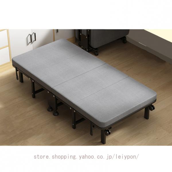 【発売日：2025年05月09日】キャスター付きで簡単に移動。キャスターが付いているため、ベッドの移動が非常に簡単です。病院やオフィスなど、使用場所を変える必要がある場合でも、軽々と動かすことができ、スムーズに進みます。3秒で折りたたみ可能...