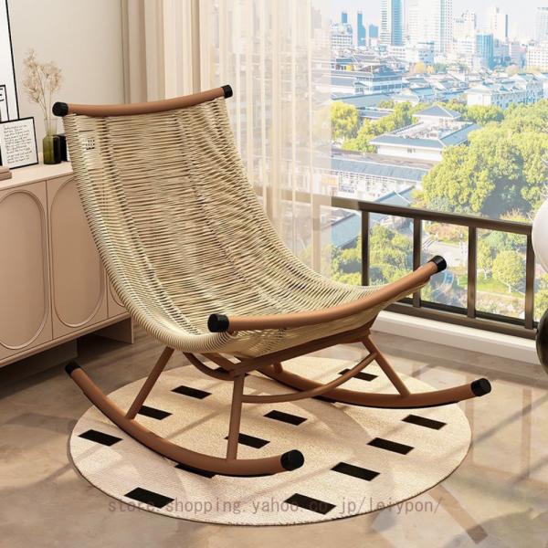 【発売日：2025年06月05日】製品仕様：商品名：籐織りボートロッキングチェア製品素材生地：PE籐スタイル：北欧洗浄方法：拭き取り可能場所：バルコニー、寝室、屋外、カフェ。サイズ：ロッキングチェア=75*60*95ロッキングチェア+丸マッ...