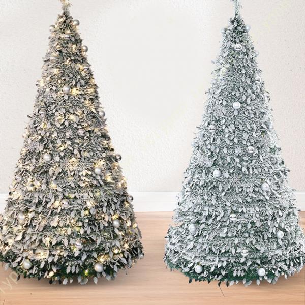 【発売日：2025年12月26日】ご注文前にサイズをご確認ください!七色ラメ素材で豪華に輝く!ツリー全体に七彩のラメをあしらった特殊素材を使用!光の角度によって色合いが変化し、昼間でもきらめき、夜間のイルミネーションと組み合わせると一層華や...