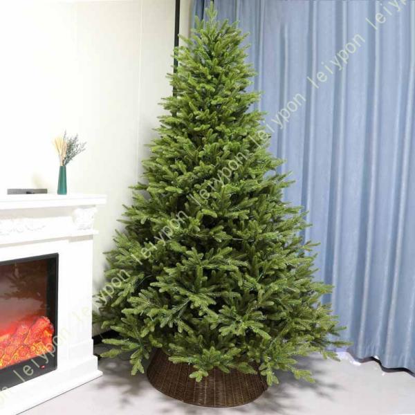 【発売日：2025年10月05日】ご注文前にサイズをご確認ください!【リアルな質感】PE＋PVC＋松針の混合素材を採用し、葉は高密度で立体感があり、本物のモミの木に近い自然な雰囲気を演出します!松ぼっくりや赤い実付きで、華やかさと温かみをプ...