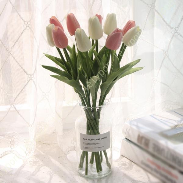 【発売日：2023年04月25日】【 サイズや商品の数量が異なりますのでご注意ください。F*12（12本）、花瓶付きません）。】【自然な花】---自然な雰囲気で本物みたいチューリップ。すてきな花言葉を持つ季節の花を、ふとした瞬間にプレゼント...