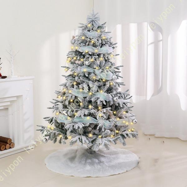 【発売日：2025年09月01日】ご注文前にサイズをご確認ください!クリスマスツリーの下の飾り物は含まない!存在感目立つ!リアルな葉を使った枝増量、色んなサイズのクリスマスツリーです!飾りつけなしでも十分な存在感を出してくれる!3段に分かれ...