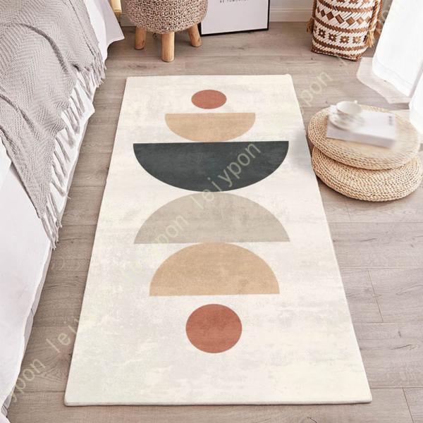 【発売日：2023年04月21日】[組成]：ポリエステル100%　 　 　          [厚さ約]：20mm  　  シンプルなデザインは、お部屋の雰囲気をがらりと変えます！ 洋室はモダン、和室に敷いてもモダンな印象に早変わり♪　　 ...