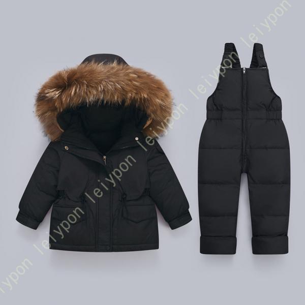 【発売日：2024年12月04日】●素材表：ポリエステル裏：ポリエステル詰め物：86%~90%ホワイトダックダウン【サイズ参考】80：  アウター43cm  バスト72cm  袖丈33cm  肩幅32cm  パンツ53cm  ウエスト62c...