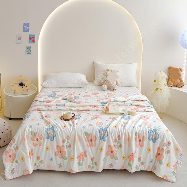 【発売日：2024年11月27日】【サイズ】▲150*200cm（単品）▲200*230cm（単品）【組成】■側地：ポリエステル■詰め物：ポリエステル<【暑い季節にぴったりの薄手タイプ肌掛け布団】■適度な保温力があり、春夏秋と長い期間...