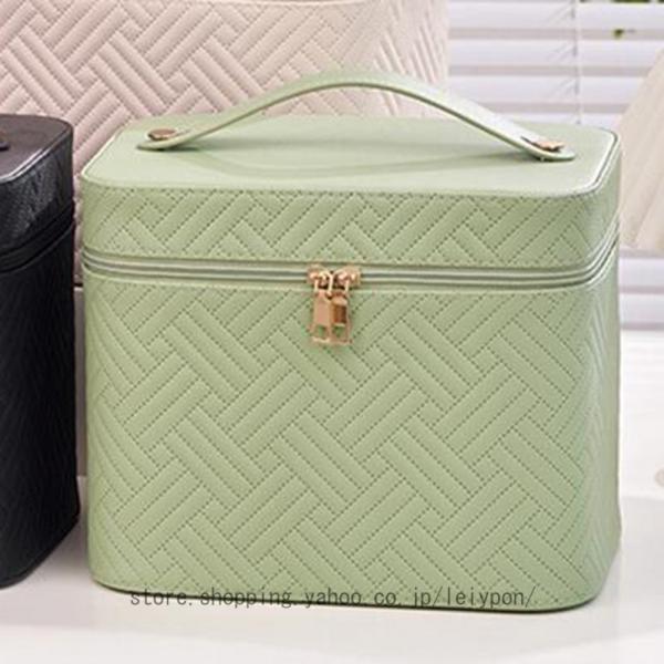 【発売日：2025年01月06日】【大容量】化粧水/乳液/下地/ファンデ/ルースパウダー/チーク/アイシャドウ類の他筆数本ブラシ/口紅/リップグロス/ネイル用品/ネックレス/指輪/イヤリング等、ジュエリー、コスプレ衣装、普段使いの化粧品など...