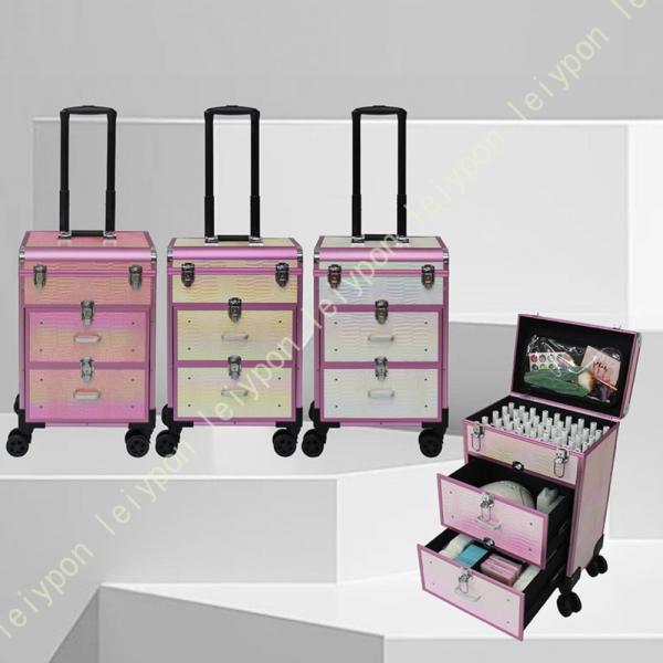 【発売日：2025年05月04日】【大容量】化粧水/乳液/下地/ファンデ/ルースパウダー/チーク/アイシャドウ類の他筆数本ブラシ/口紅/リップグロス/ネイル用品/ネックレス/指輪/イヤリング等、ジュエリー、コスプレ衣装、普段使いの化粧品など...