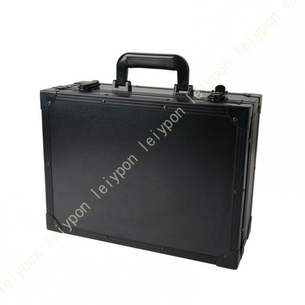 【発売日：2025年04月29日】【大容量】化粧水/乳液/下地/ファンデ/ルースパウダー/チーク/アイシャドウ類の他筆数本ブラシ/口紅/リップグロス/ネイル用品/ネックレス/指輪/イヤリング等、ジュエリー、コスプレ衣装、普段使いの化粧品など...