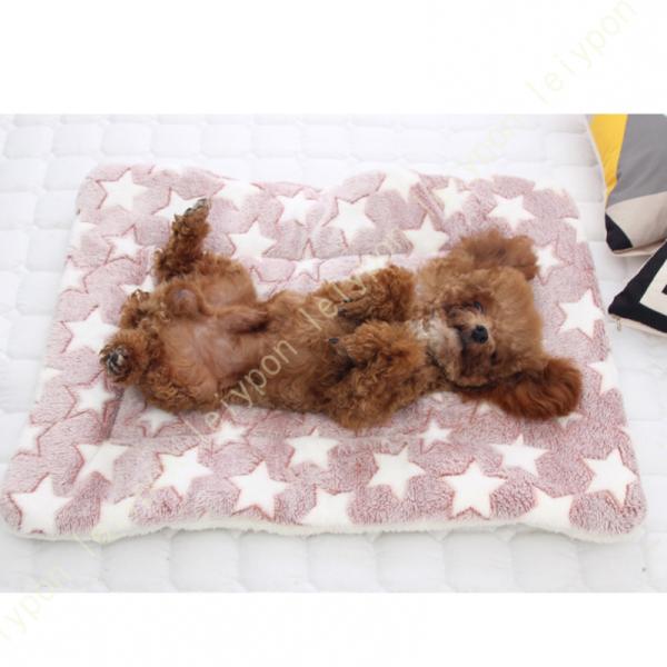 【発売日：2022年11月09日】寒い季節でもペットを暖かく包みますゆったりくつろいで寝れる私たちはペットに質の高い生活を提供します。★四季の適用★快適で柔らかい★全身水洗ok製品仕様：★サイズ：Sサイズ：32*25cm（推奨体重1.5kg...