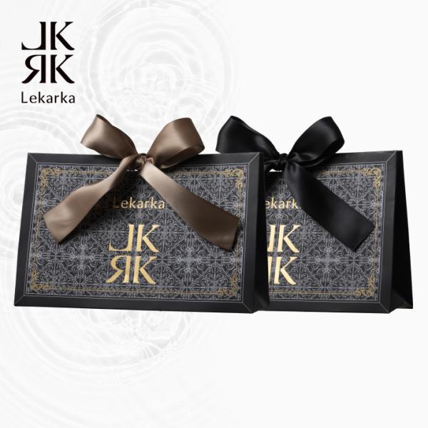 ▼セット内容ショップバック（ネイビーショッパー）/ ※リボン（ブラックorゴールド） / 緩衝材※リボンのお色はランダムのためご指定いただけません。▼ギフトボックスサイズW230 × H150 × D80(mm)