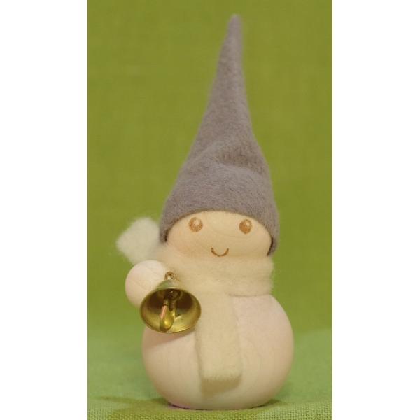 aarikkaは1954年創業のフィンランドの良質の丸い木材を使用した可愛らしいアクセサリーやインテリア雑貨のブランドです。大きさ約9ｃｍ　クリスマスの時期だけでなく1年を通して楽しめるかわいいデザインになっています。