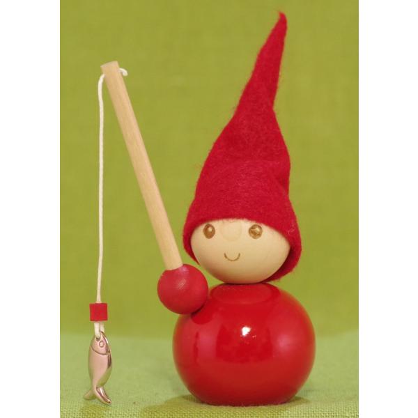 aarikkaは1954年創業のフィンランドの良質の丸い木材を使用した可愛らしいアクセサリーやインテリア雑貨のブランドです。大きさ約9ｃｍ　クリスマスの時期だけでなく1年を通して楽しめるかわいいデザインになっています。