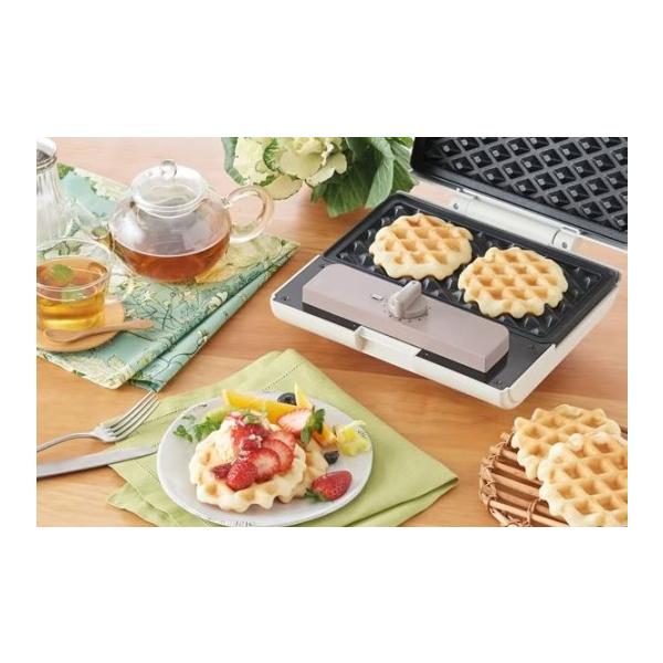 ［※お取り寄せ商品です※］1台2役で朝食やおやつにもマルチに使えるマルチサンドメーカーです。ダブルサイズは2枚焼き。ホットサンドとワッフルの2種類のプレートが付きます。別売りのプレートでドーナツやミニタルトやたい焼きやパニーニなども楽しめま...