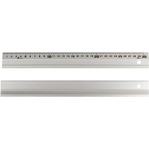 ■大きな目盛数字表示を採用しました。■軽くてさびず丈夫です。■カッティング面より高い危険防止壁付で、カッターの刃が滑っても乗り越えにくい形状になっています。【用途】長さの測定・カッティング定規・溝引きとして。【仕様】全長(mm)：310　幅...