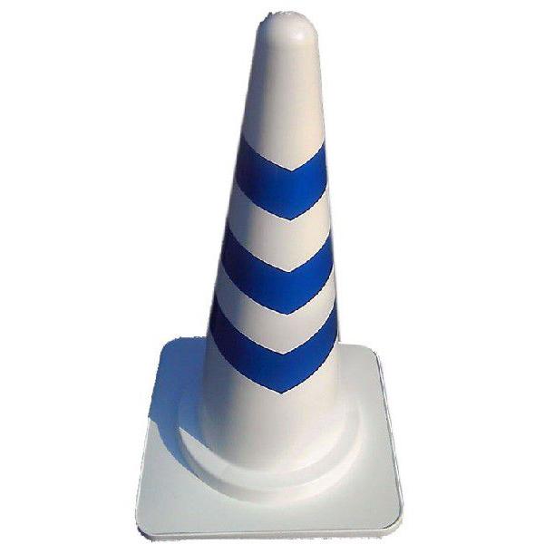 白/青 白/黄 白/緑 白/赤カラーコーン（パイロン・三角コーン・ロードコーン）高さ700mm重さ約0.85kgポリエチレン製白地のコーンに反射テープ3段貼りです。それぞれ青・黄・緑・赤の部分が反射します。