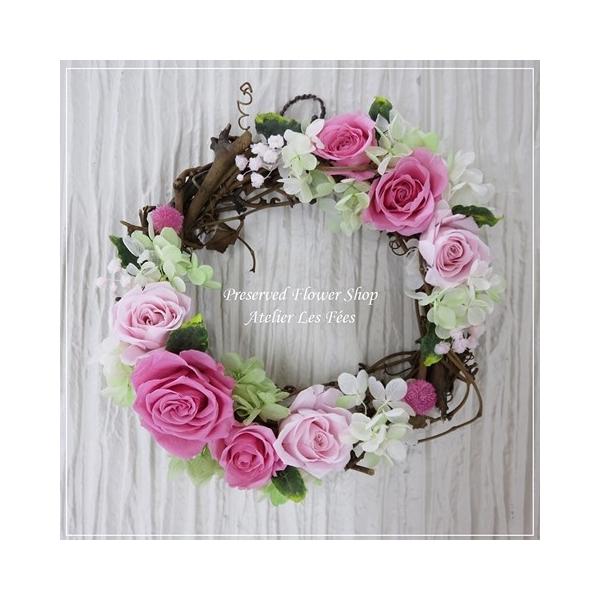 サイズはミニですが、造花もアートも一切使わず、プリザーブドフラワーと自然素材のみを使用してお作りしています。※ラッピングについて　当店のリースは、どれも専用のリースボックス（無料）にお入れして　お届けいたします。※取扱い説明書について　当店...