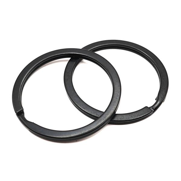 ■用途/特長つや消しブラック（ダール）2重リングです。平たくエッジの効いたフォルムが高級感をもたらします。■仕様／内容サイズ：内径16mm　平型色：ダール（つや消しブラック）数量：2個入り■ご注意サイズは製造時の誤差が生じる可能性があります...