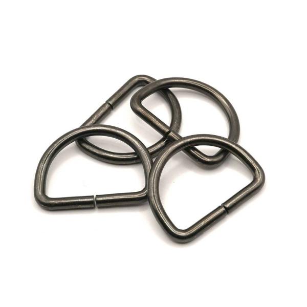 ■用途/特長閉じた輪金具です。カバンの持ち手、ショルダー紐のつなぎ金具などによく使われる金具です。■仕様／内容［サイズ］内径18mm/高さ13mm/線径3mm色：黒ニッケル数量：4個入り【当店取り扱いの金具の色表記について】　・ニッケル　　...