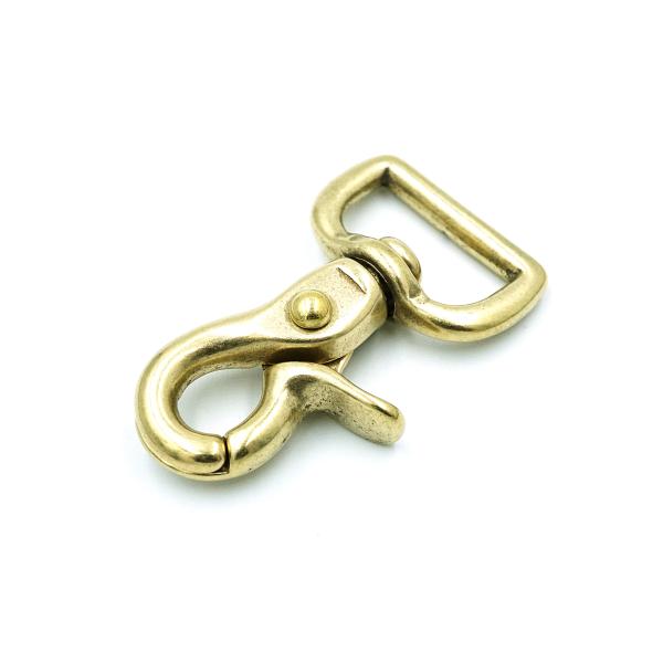 ■用途／特長ベルト巾：24mm長さ：約57mm色：ブラス(真鍮)数量：1個入り※長さは入荷時期により若干の誤差があります。【当店取り扱いの金具の色表記について】　・ニッケル　　　　　ニッケル　・ゴールド（本金）　輝きがあり経年変化に強いメッ...