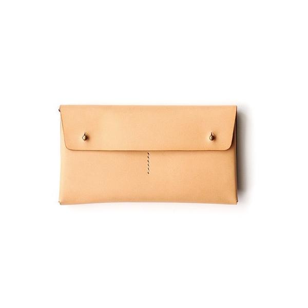 ■用途／特長レザーブランド.URUKUST〈ウルクスト〉とコラボレーションした手縫いのレザークラフトキットです。ウルクストは機能性を高めながら、シンプルなデザインが特徴の気鋭のレザーブランドです。SEIWAは.URUKUSTの持つ高いデザイ...