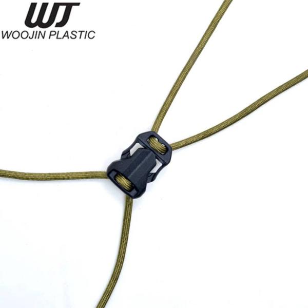 ■用途/特長メーカー：WOOJIN品名：Spider Buddy Lion（cord×cord）コード径：2〜3mm長さ：29.3mm　巾：19.7mm材質：ポリアセタール結束用品やストラップなどに使用できるミニバックル。ラインロック機能は...