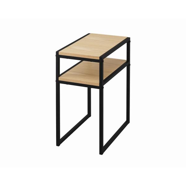 《商品説明》●便利な2段収納のサイドテーブルです。●天然木とスチール、2つの異素材を融合した無骨なヴィンテージ感。●天板は木の風合いを感じられる突板仕様。●マットな質感のスチール脚が全体をスッキリとした印象に。●場所を選ばないコンパクトサイ...