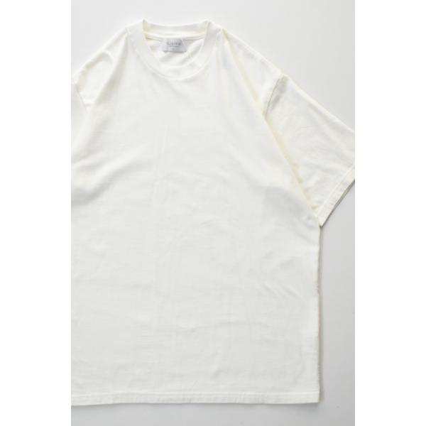FLISTFIA (フリストフィア) Loopwheel Crew Neck T-Shirts [WHITE] のご紹介です。  今では稀少な "ループウィール (吊り編み) " で編み立てた、シンプルながらも素材の上質さが際立つフリストフ...
