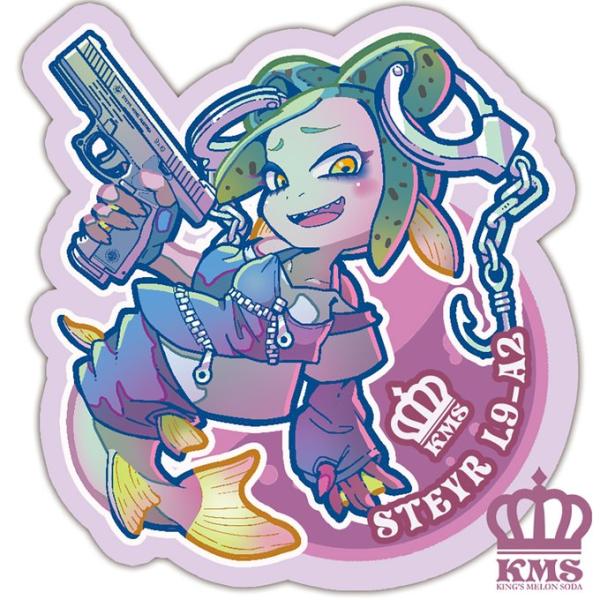 ブランド：King's Melon SodaSTEYR L9-A2とニジマスの女の子のイラストステッカーです。サイズ：長辺60mm材 質：PVC(耐水)/光沢ラミネート加工