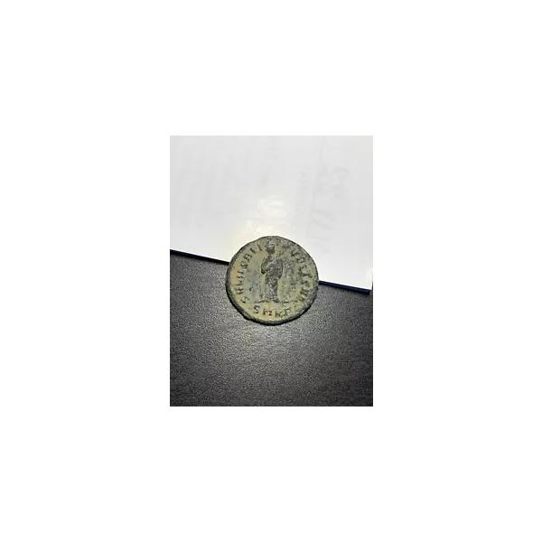 砂漠の緑青 - アエリア・フラクシラ (テアドシウスの妻) AE ローマコイン - Cyzicus