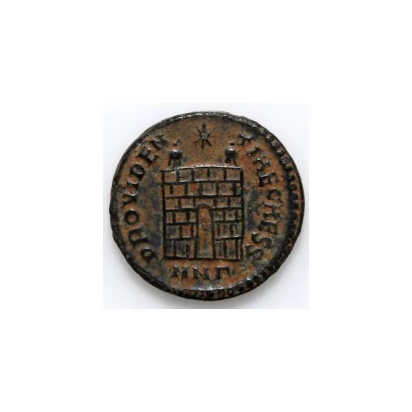 ローマのコイン AE follis Constantine II-A.D 317-340-Camp Gate-Nicomedia